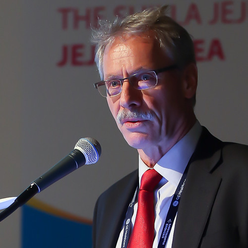 Prof. Frank Roesch – Academy for Theranostics